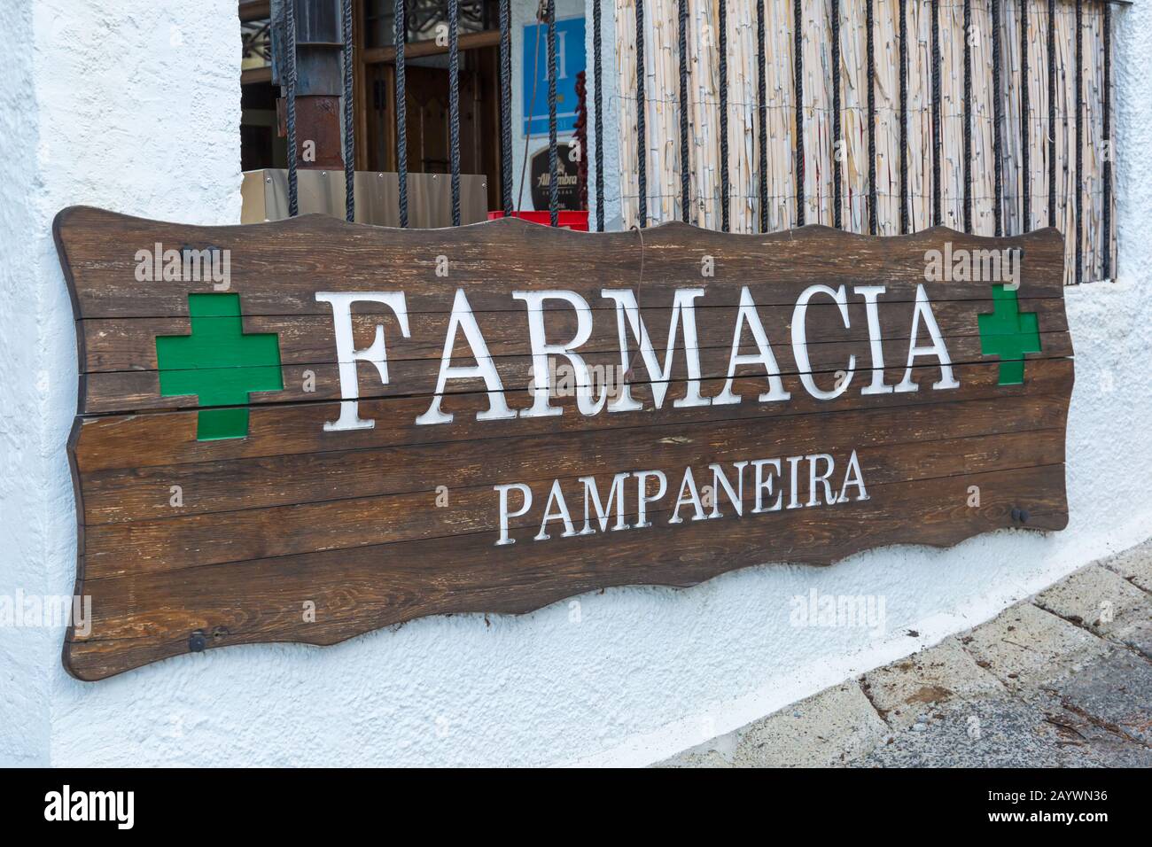 Spanish farmacia hi-res stock photography and images - Alamy