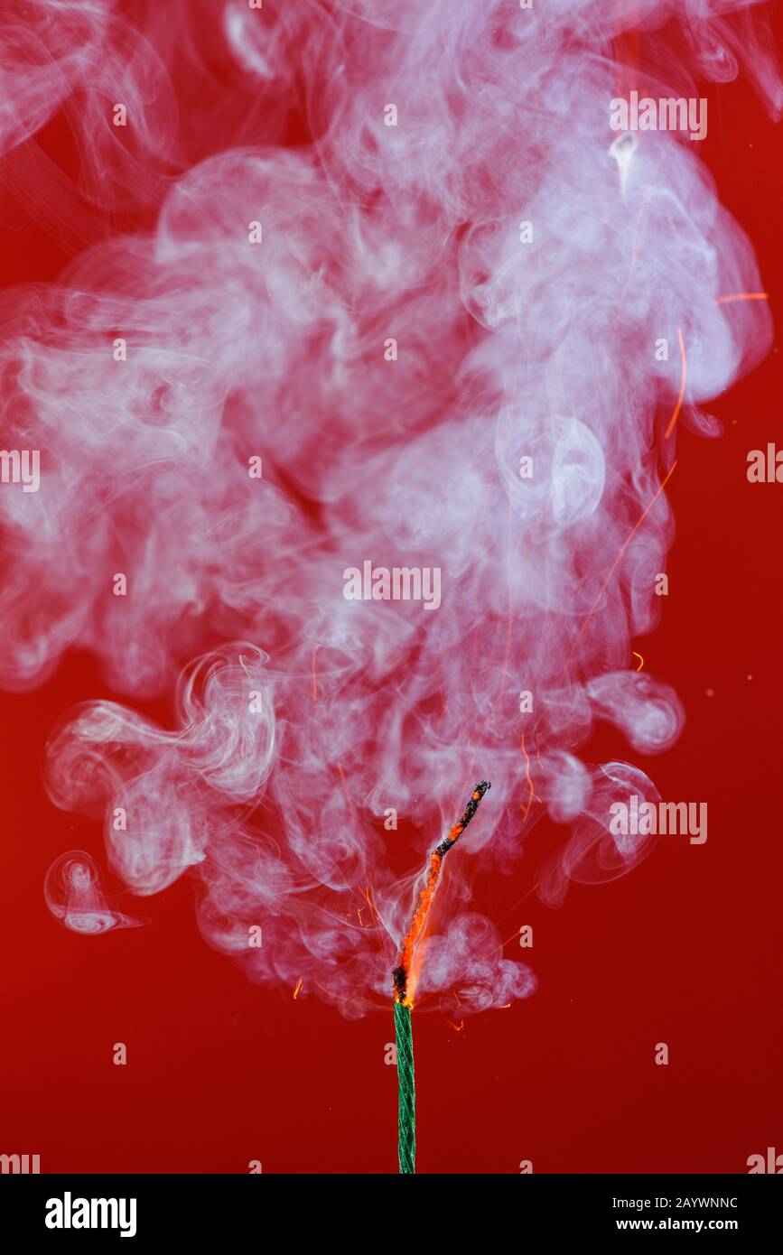 Gunpowder igniting hi-res stock photography and images - Alamy