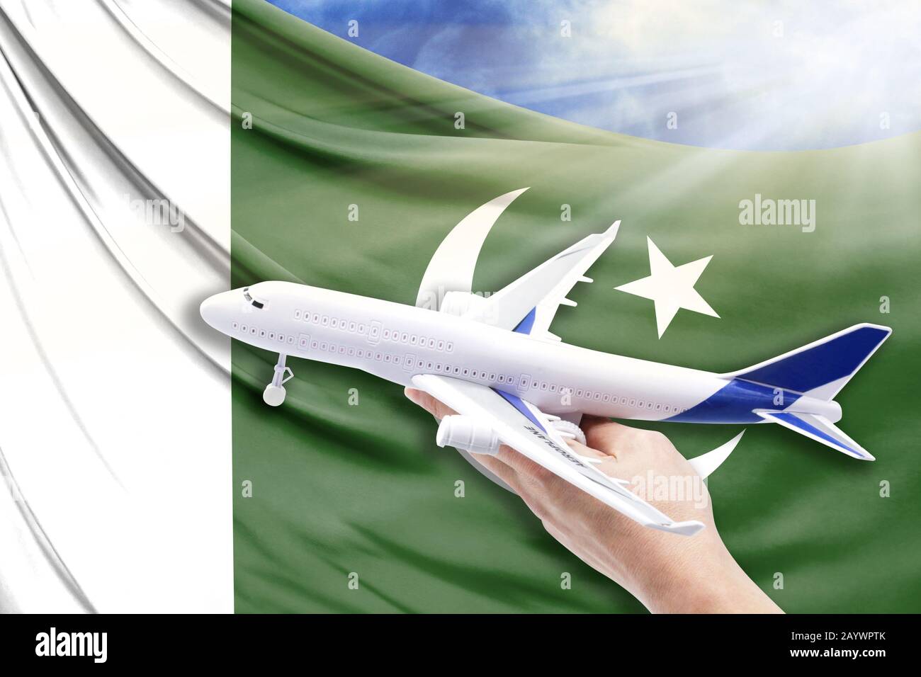 Pakistan transportation system hi-res stock photography and images - Alamy