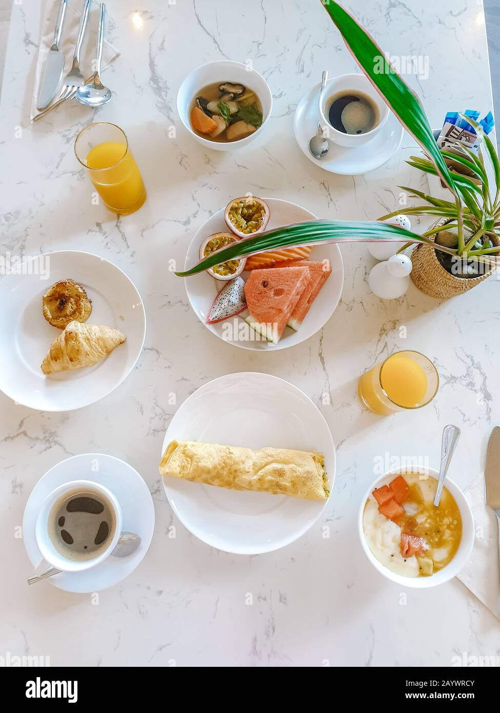 Top view breakfast table hi-res stock photography and images - Alamy
