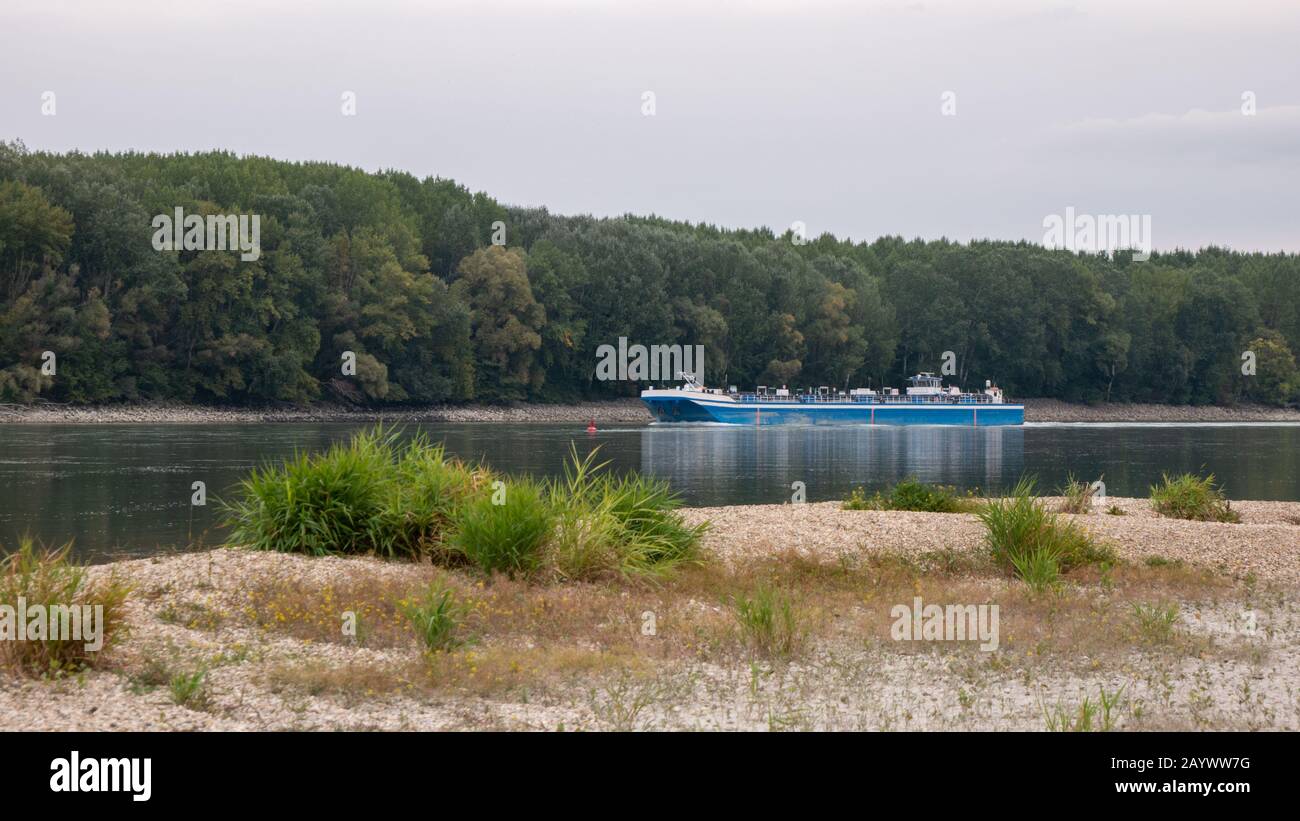 Danube scenic cruise ship hi-res stock photography and images - Alamy