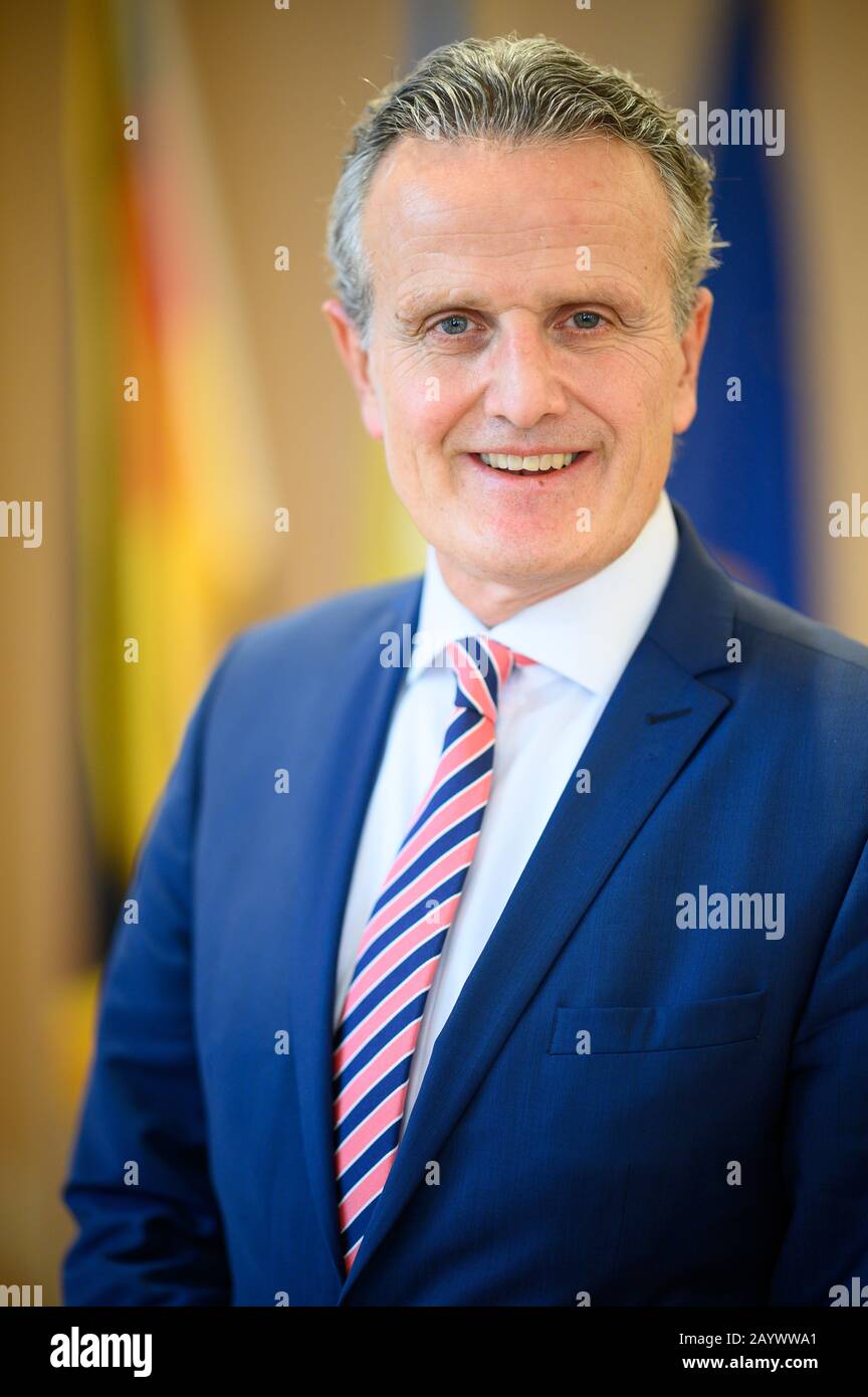 Backnang, Germany. 17th Feb, 2020. Frank Nopper (CDU), Lord Mayor of ...