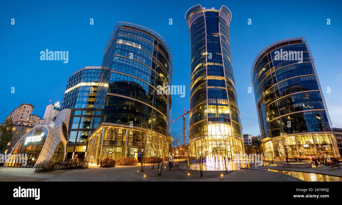 Warsaw Spire office complex at night Stock Photo - Alamy