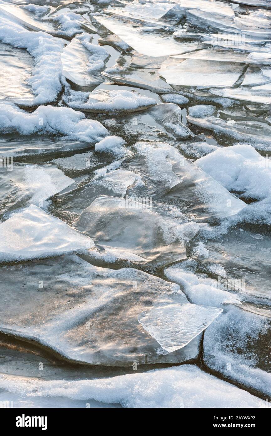 Pack ice, lake freezing Stock Photo - Alamy
