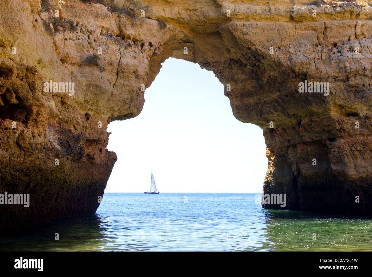 Lagoa albufeira portugal hi-res stock photography and images - Alamy