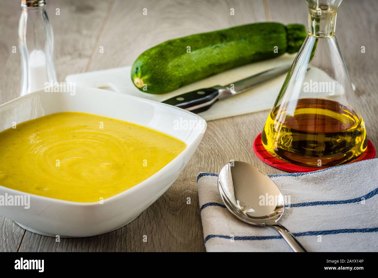 Healthy vegetable cream Stock Photo - Alamy