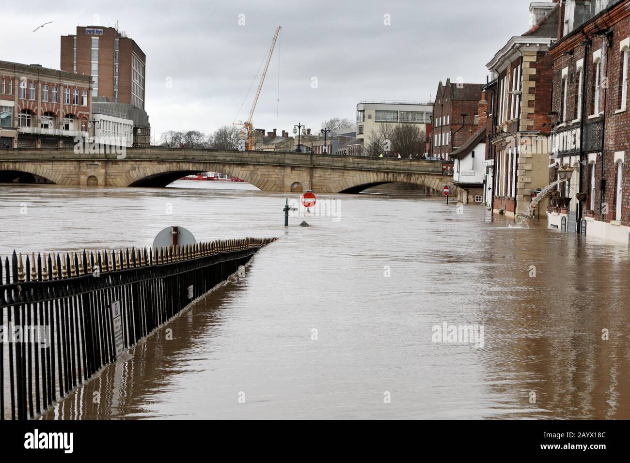 York preparing for the highest flood river level in twenty years. York ...