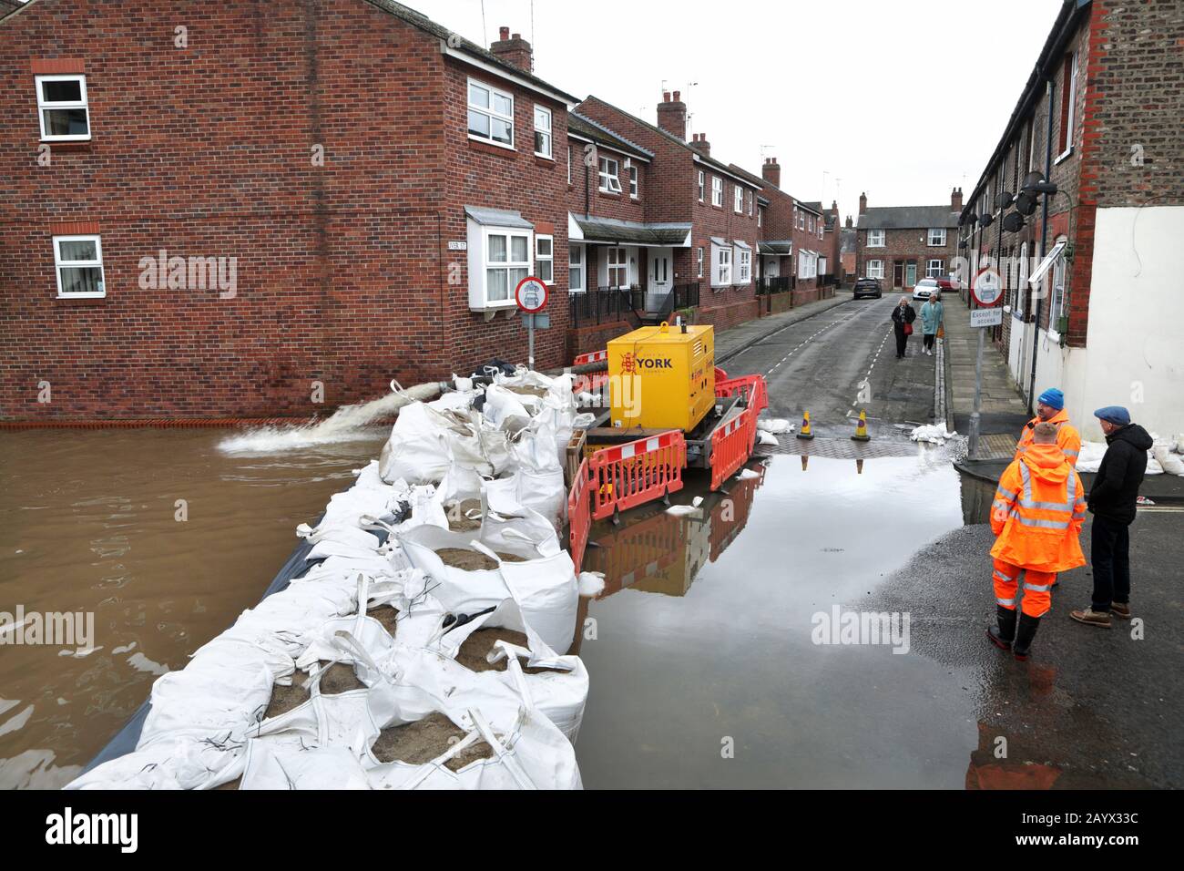 York preparing for the highest flood river level in twenty years. York ...