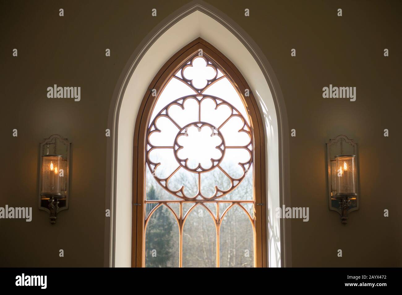 Large baroque frame on wall hi-res stock photography and images - Alamy