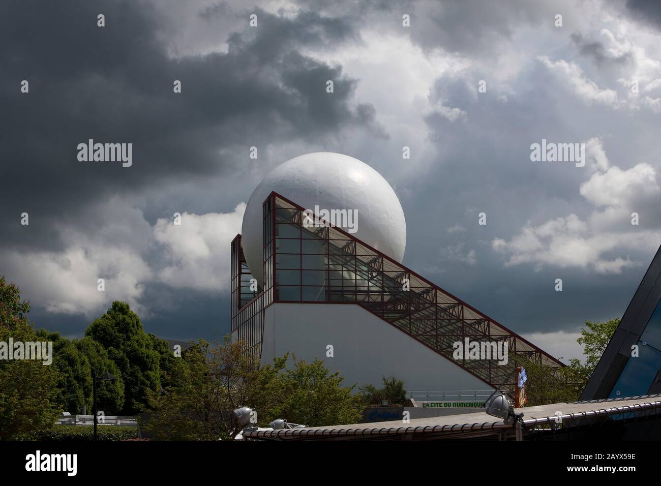 Glass building futuroscope france hi-res stock photography and images ...