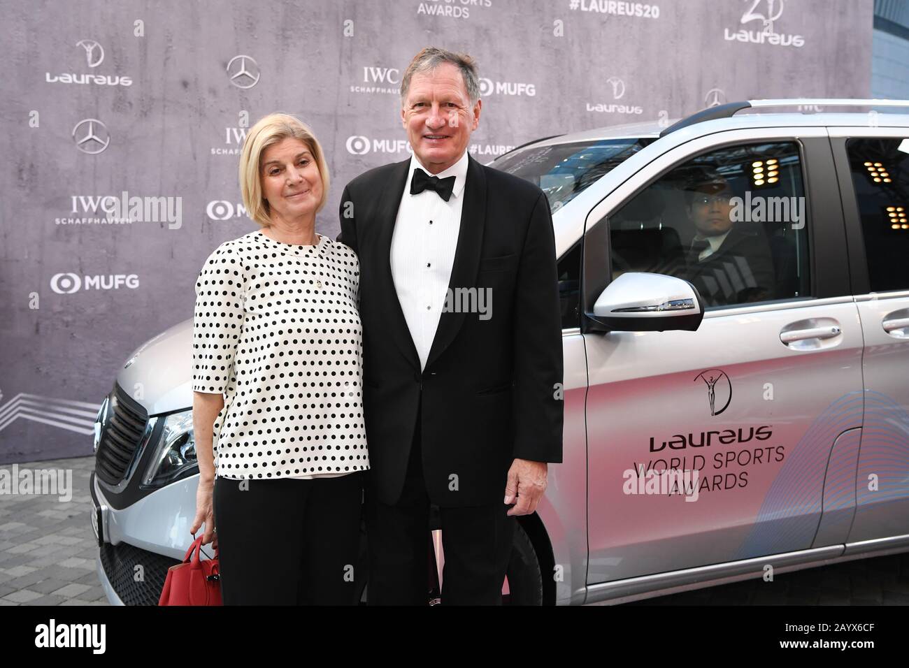 Mercedes benz eqv 300 hi-res stock photography and images - Alamy