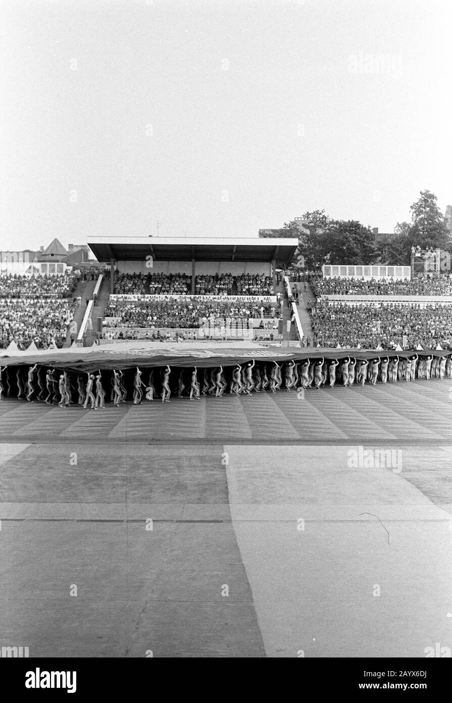 German young people 1980 hi-res stock photography and images - Alamy