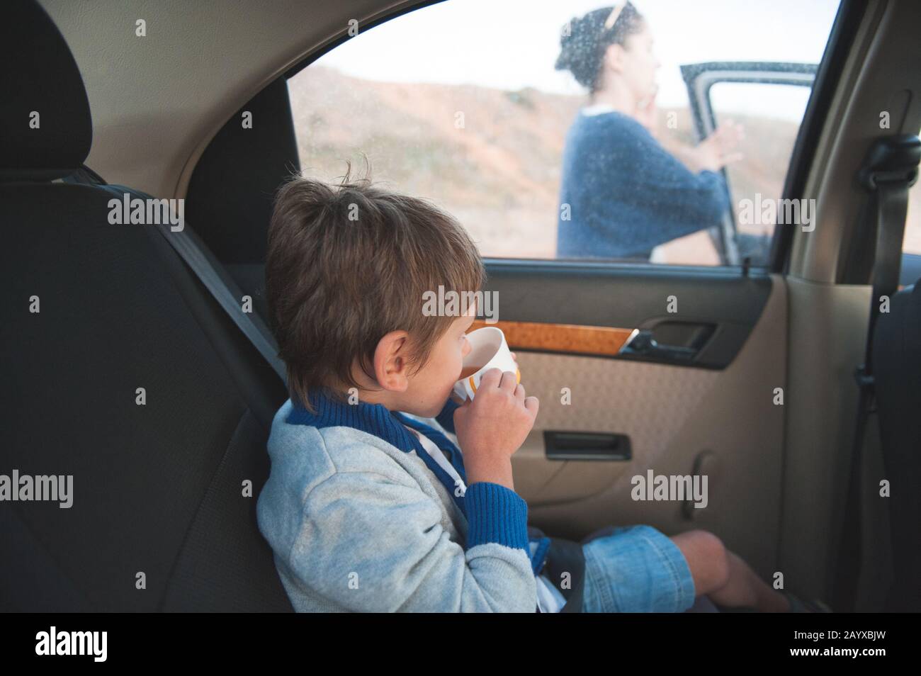 Parent calling child hi-res stock photography and images - Alamy