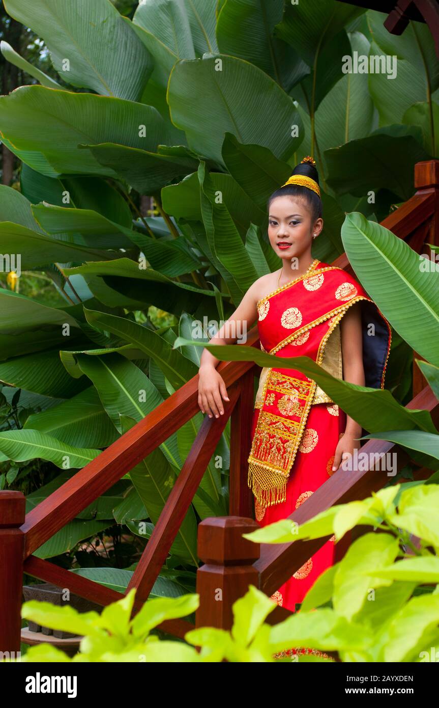 A Laotian teenage girl (MODEL RELEASE 2006-10-04) in a traditional ...