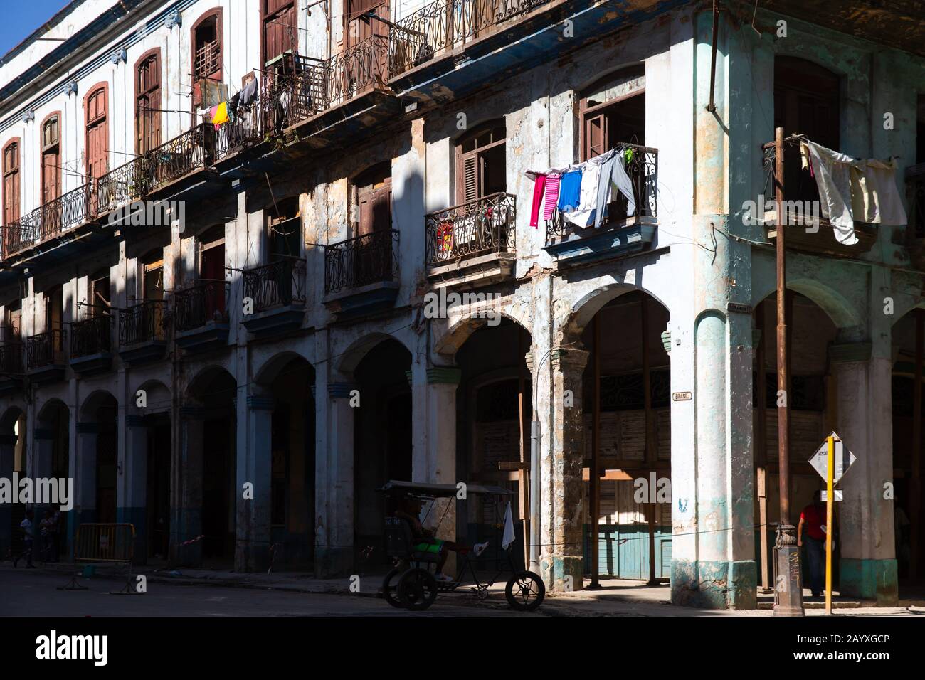 House facade in Havana - Cuba Stock Photo - Alamy