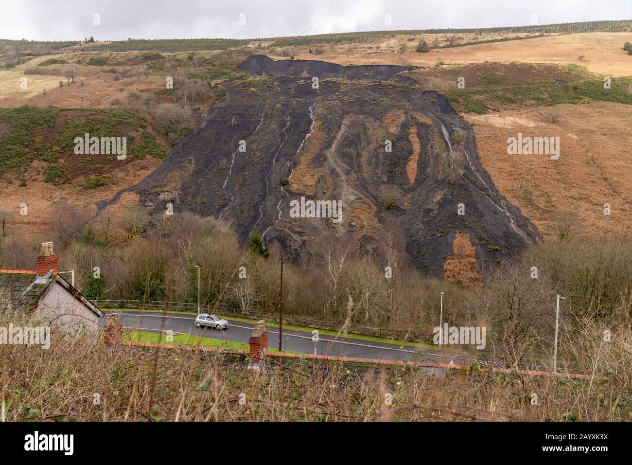 Coal tips wales hi-res stock photography and images - Alamy