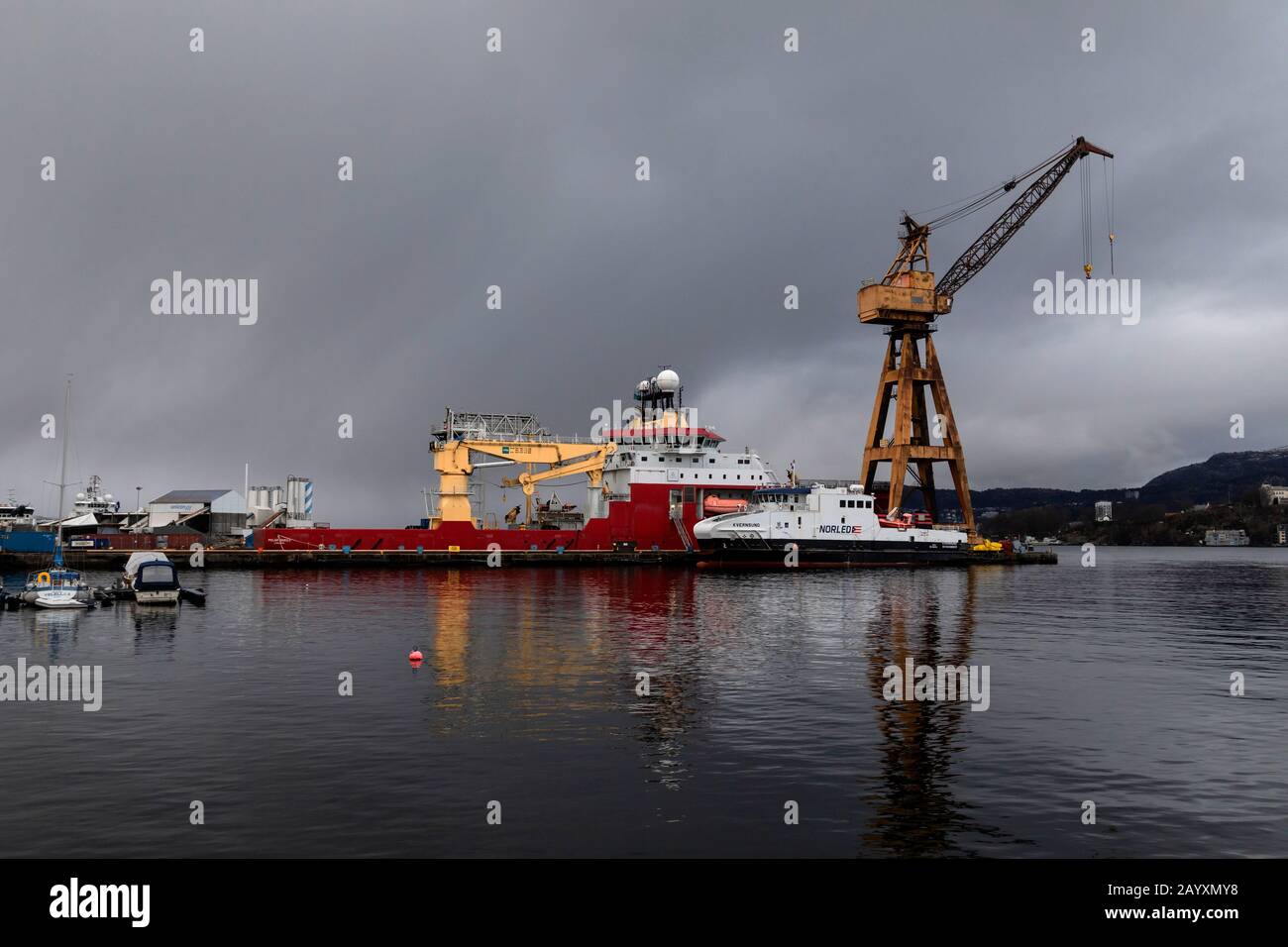 Car ferry Kvernsund and multi-purpose subsea IMR/CSV/W2W vessel Polar ...