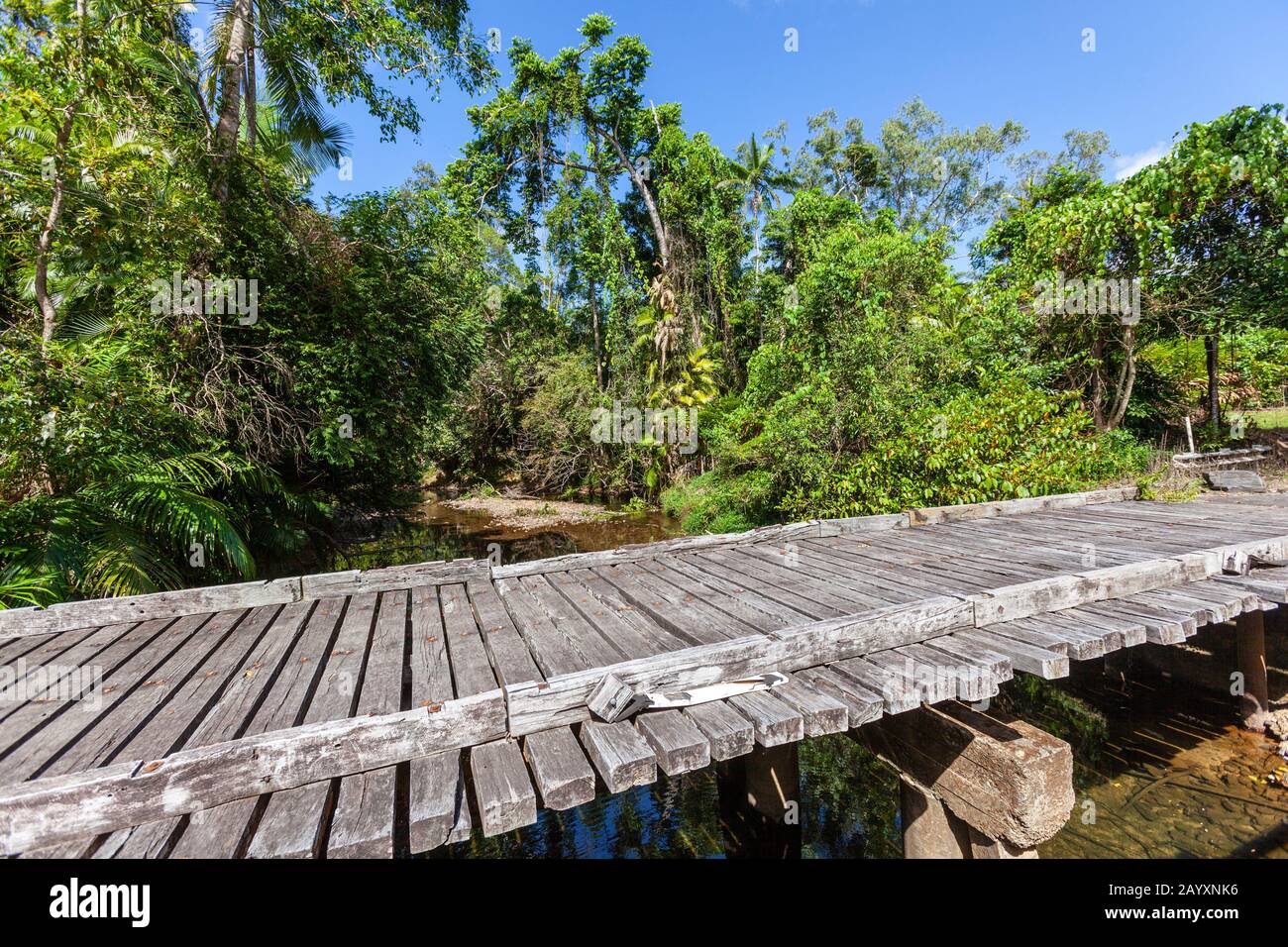 Timber bridge hi-res stock photography and images - Alamy