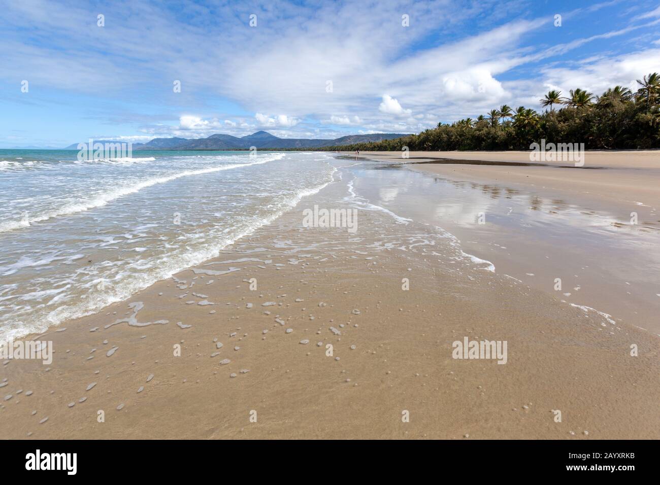 Four Mile Beach, Port Douglas, Queensland, Australia Stock Photo - Alamy