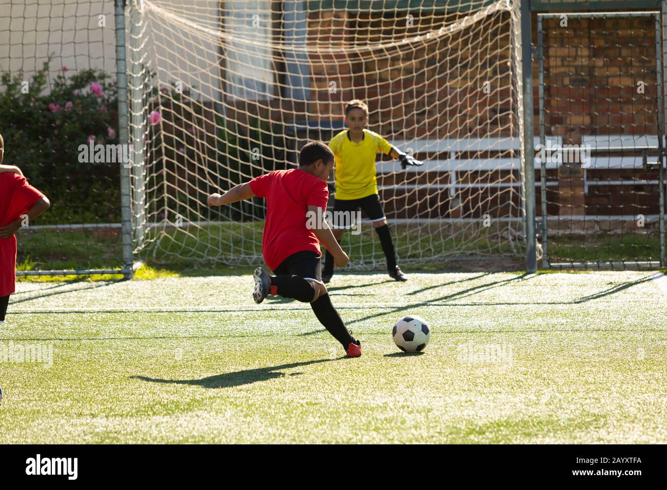 Score goal hi-res stock photography and images - Alamy