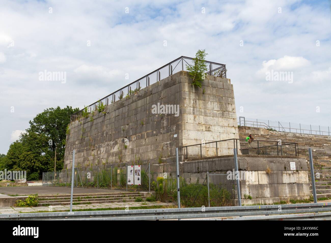 Adolf hitler nazi part hi-res stock photography and images - Alamy
