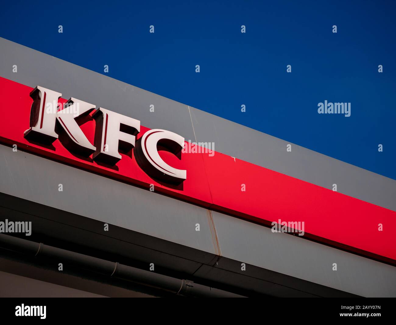 Kfc kentucky fried chicken advert hi-res stock photography and images ...