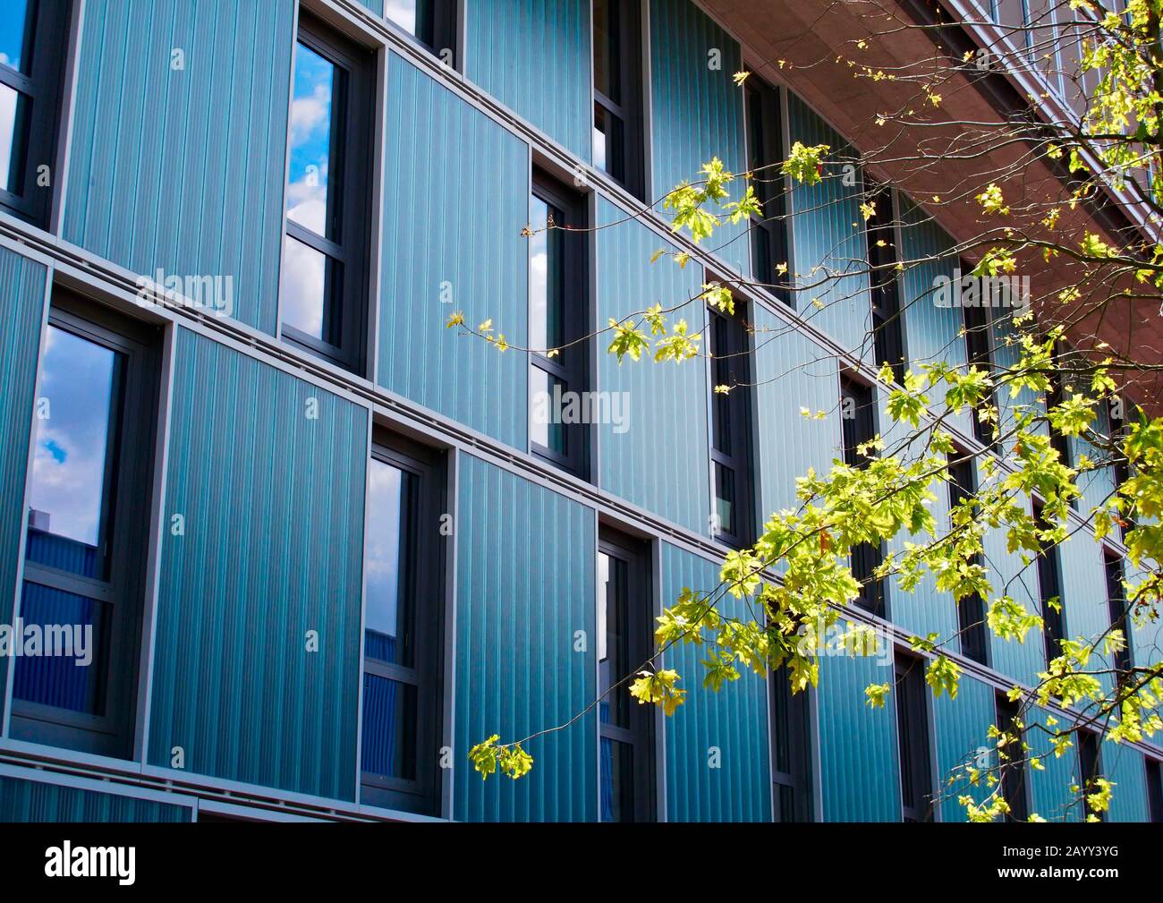 Pulse building hi-res stock photography and images - Alamy