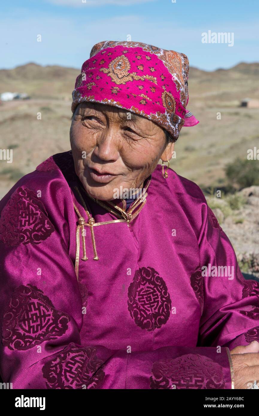 Portrait of a mongolian woman hi-res stock photography and images - Alamy