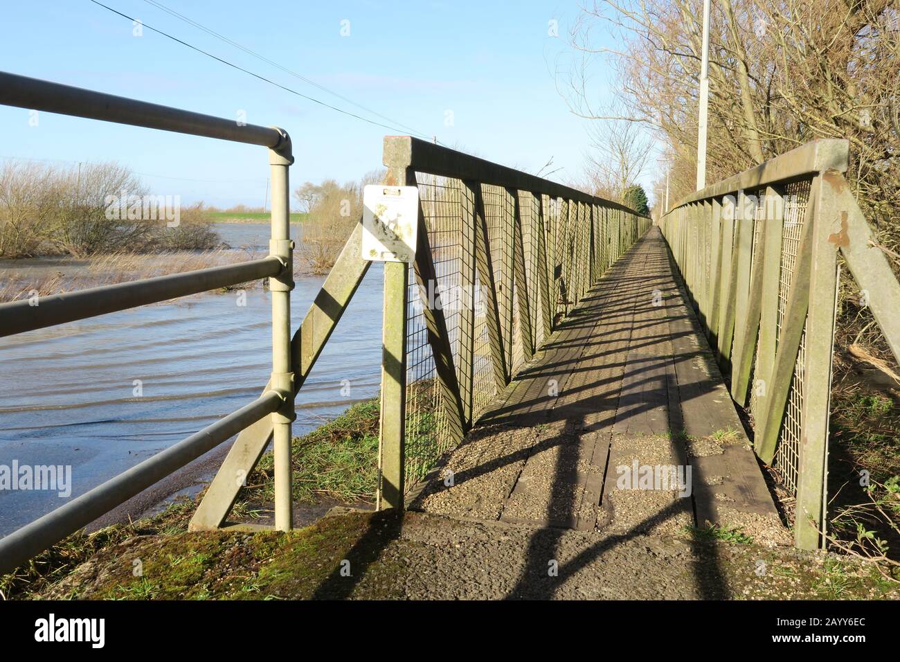 Washes Road flooded at Sutton Gault Cambridgeshire Stock Photo - Alamy