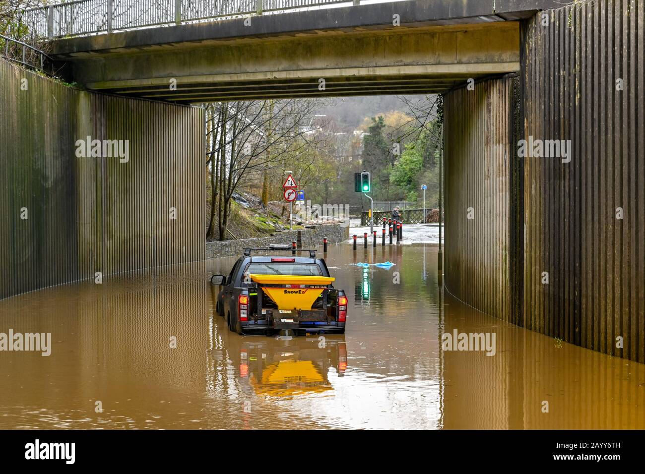 Flood flooding water underpass hi-res stock photography and images - Alamy