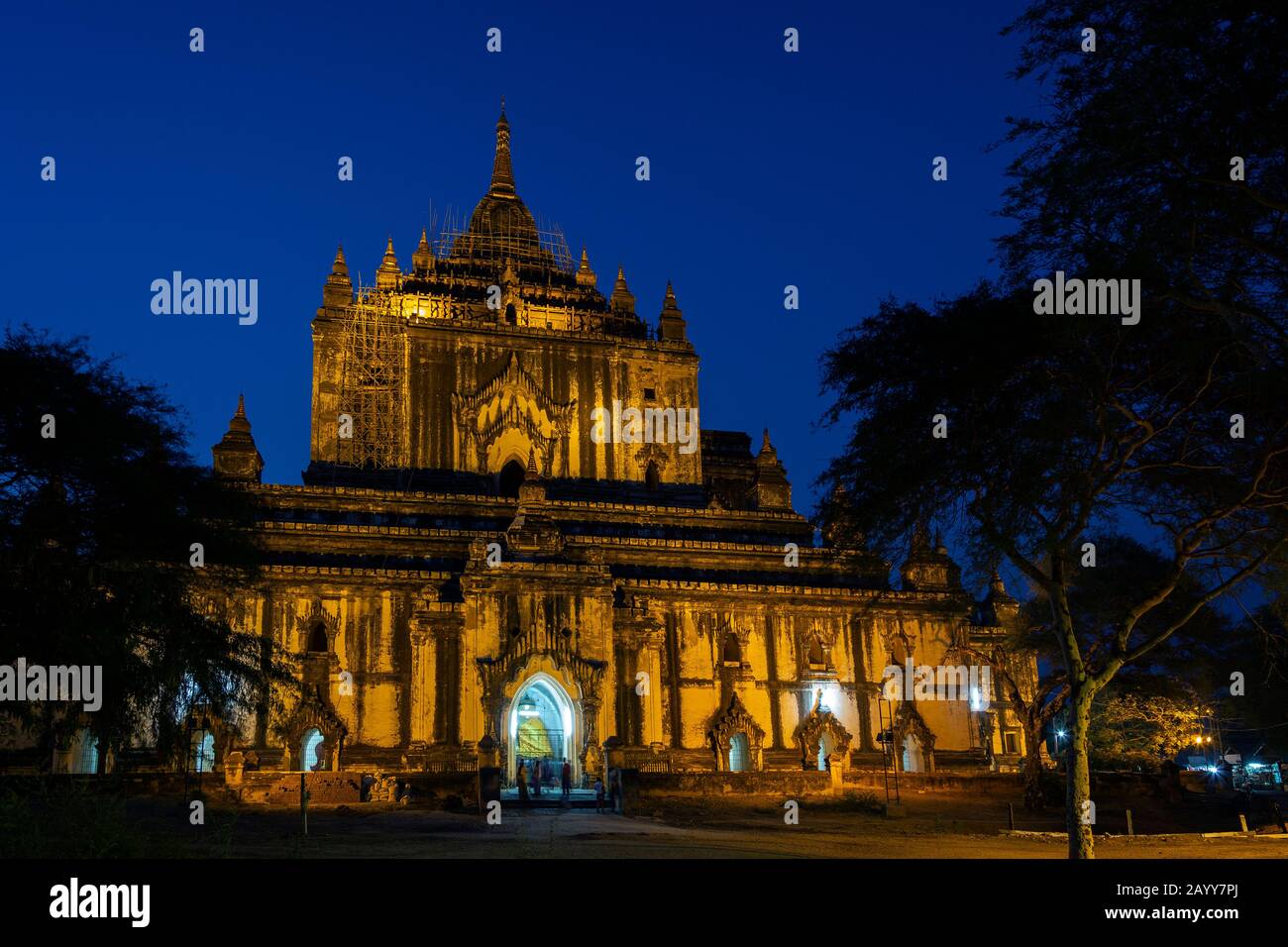 12th century temple hi-res stock photography and images - Alamy