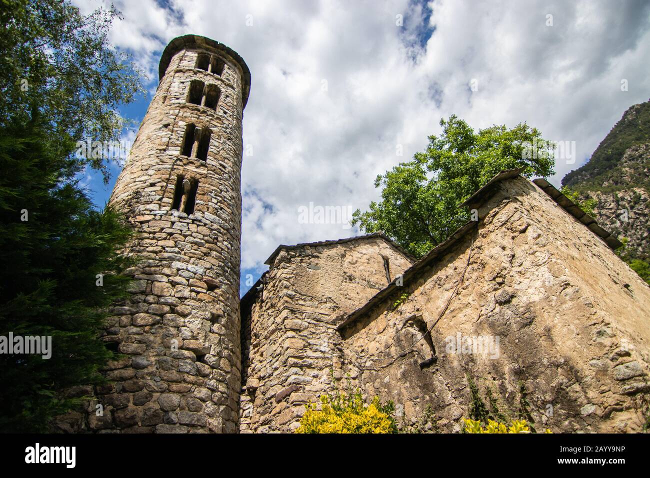 Small stone church hi-res stock photography and images - Alamy