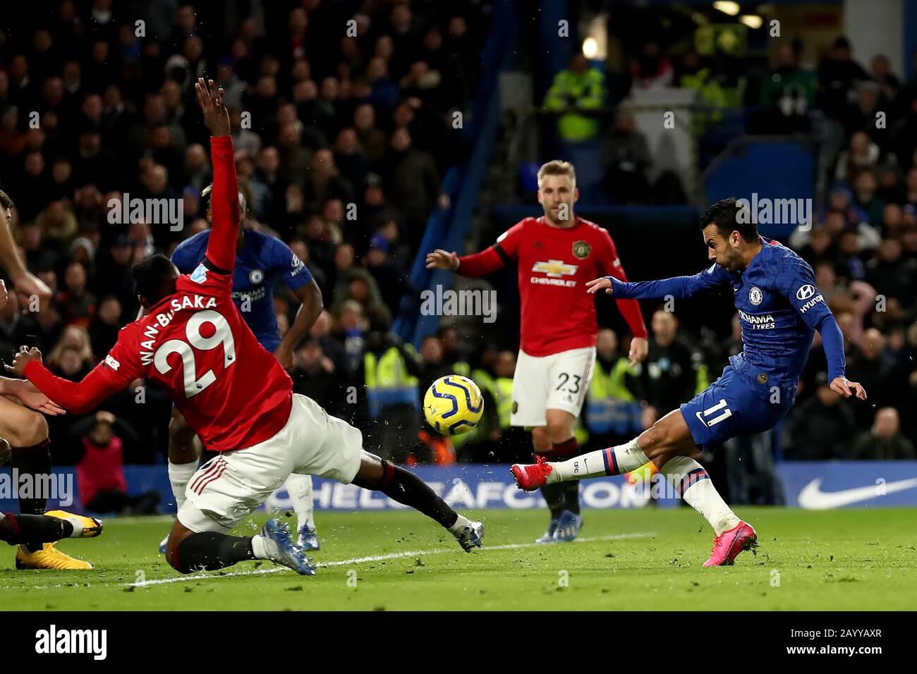 Aaron wan bissaka shot hi-res stock photography and images - Alamy