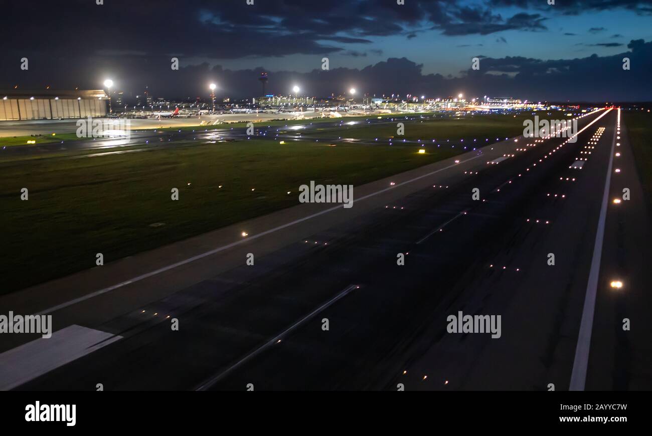 Aerial photo, Düsseldorf Airport, Airport Düsseldorf EDDL, runway ...