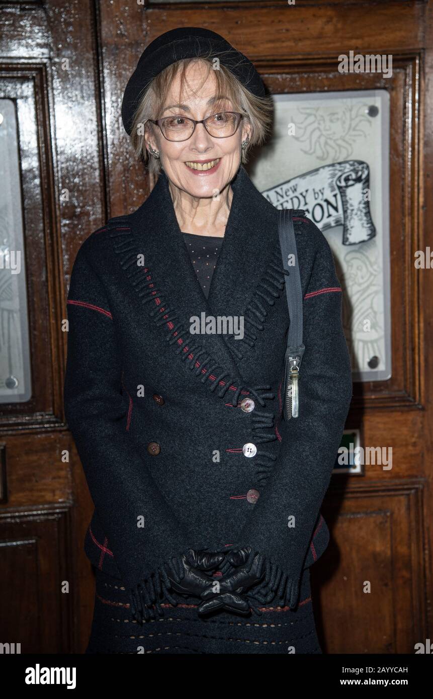 Paula wilcox hi-res stock photography and images - Alamy