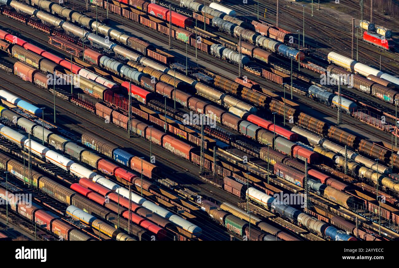 Railway marshalling yard hi-res stock photography and images - Alamy