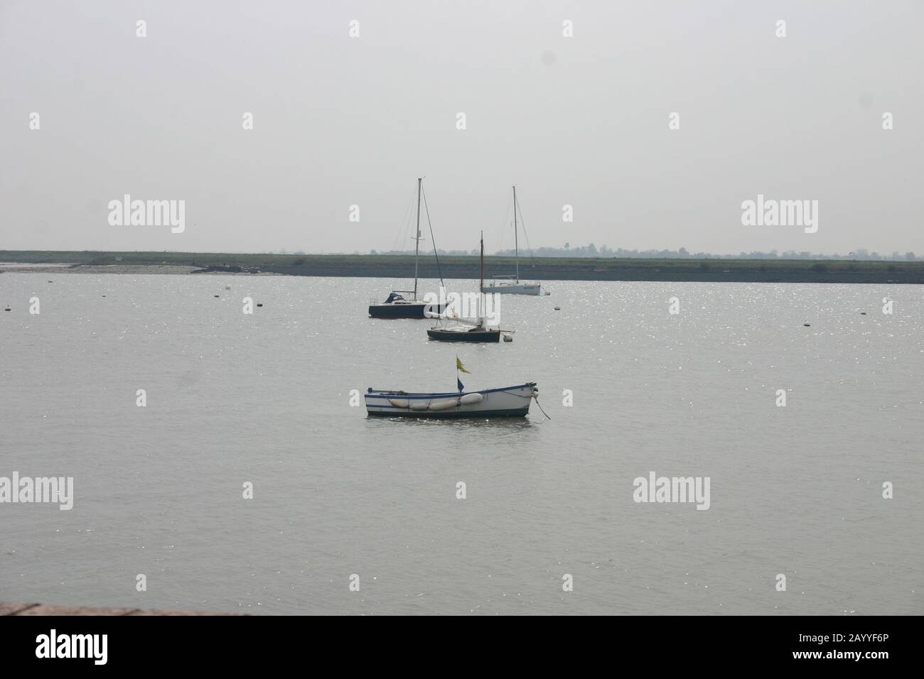 sailing river crouch Stock Photo - Alamy