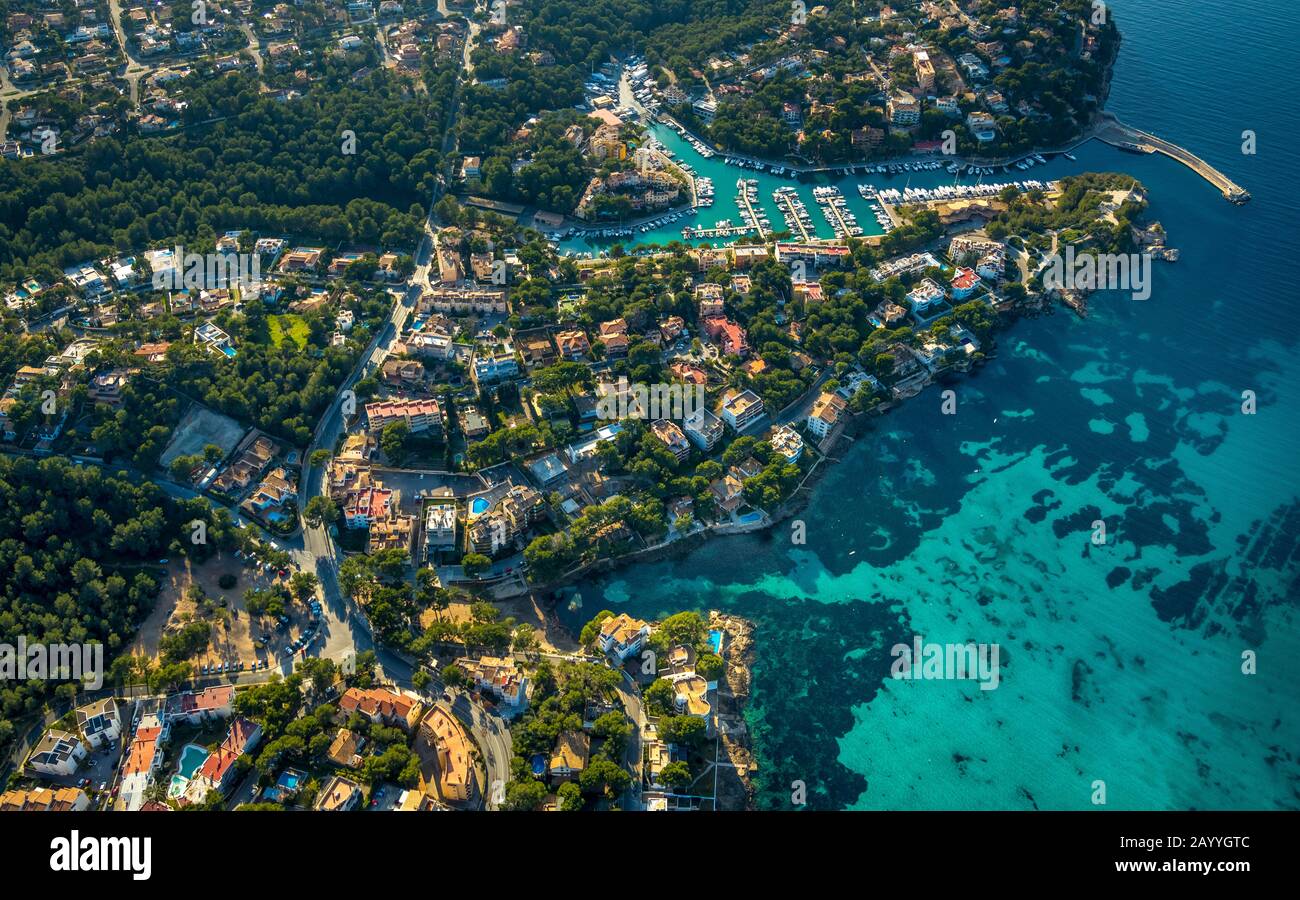 Aerial view, Port of Santa Ponsa, Calo d'en Pellicer bay and beach ...