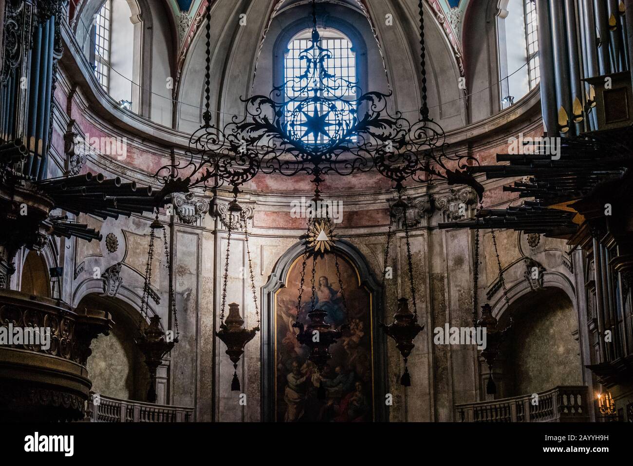 Inside the Lisbon Cathedral (Santa Maria Maior de Lisboa or Sé de ...