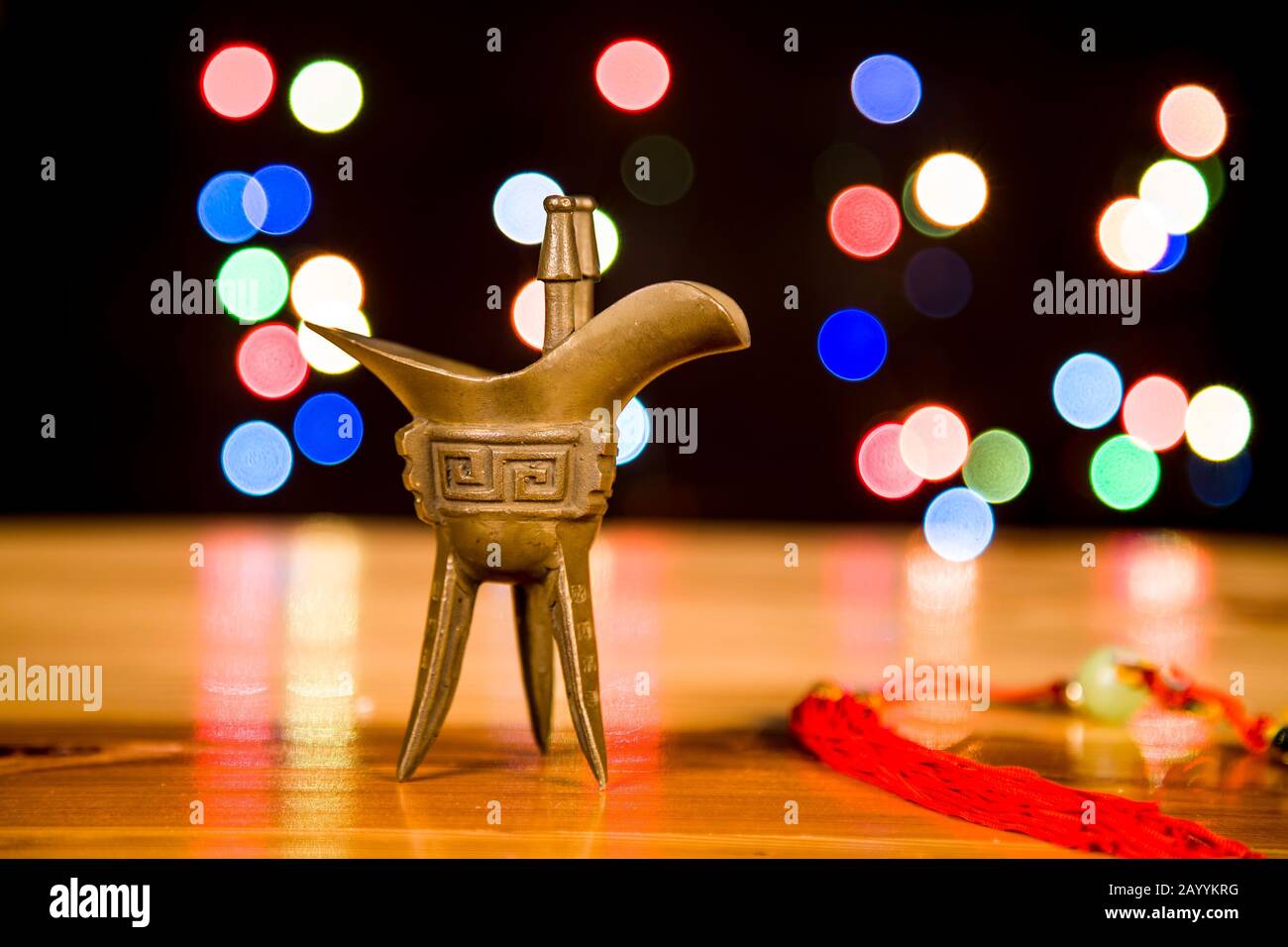 Bronze wine cup china hi-res stock photography and images - Alamy