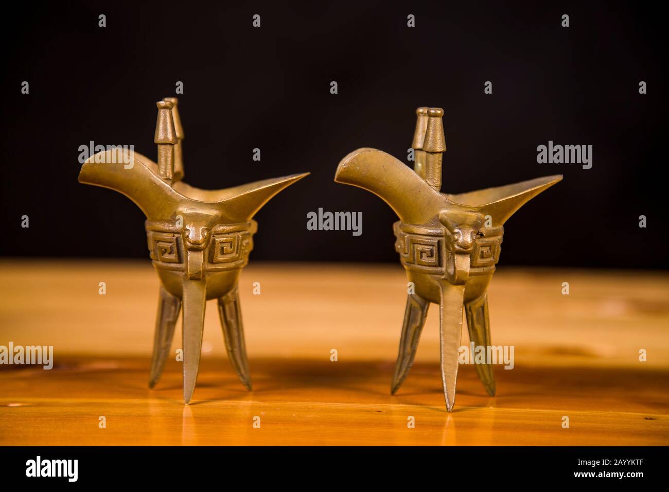 Bronze wine cup china hi-res stock photography and images - Alamy