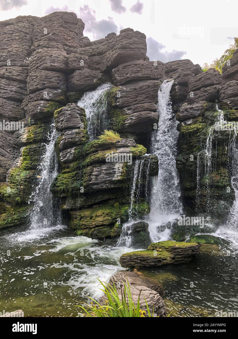 Goofy disney mascot hi-res stock photography and images - Alamy