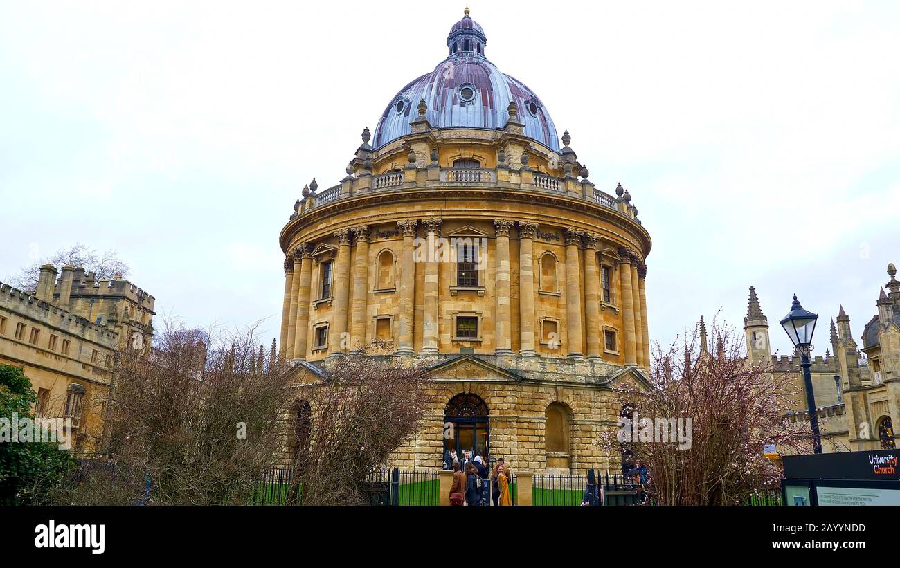 Cityscapes of Oxford in England - OXFORD, ENGLAND - JANUARY 3, 2020 ...