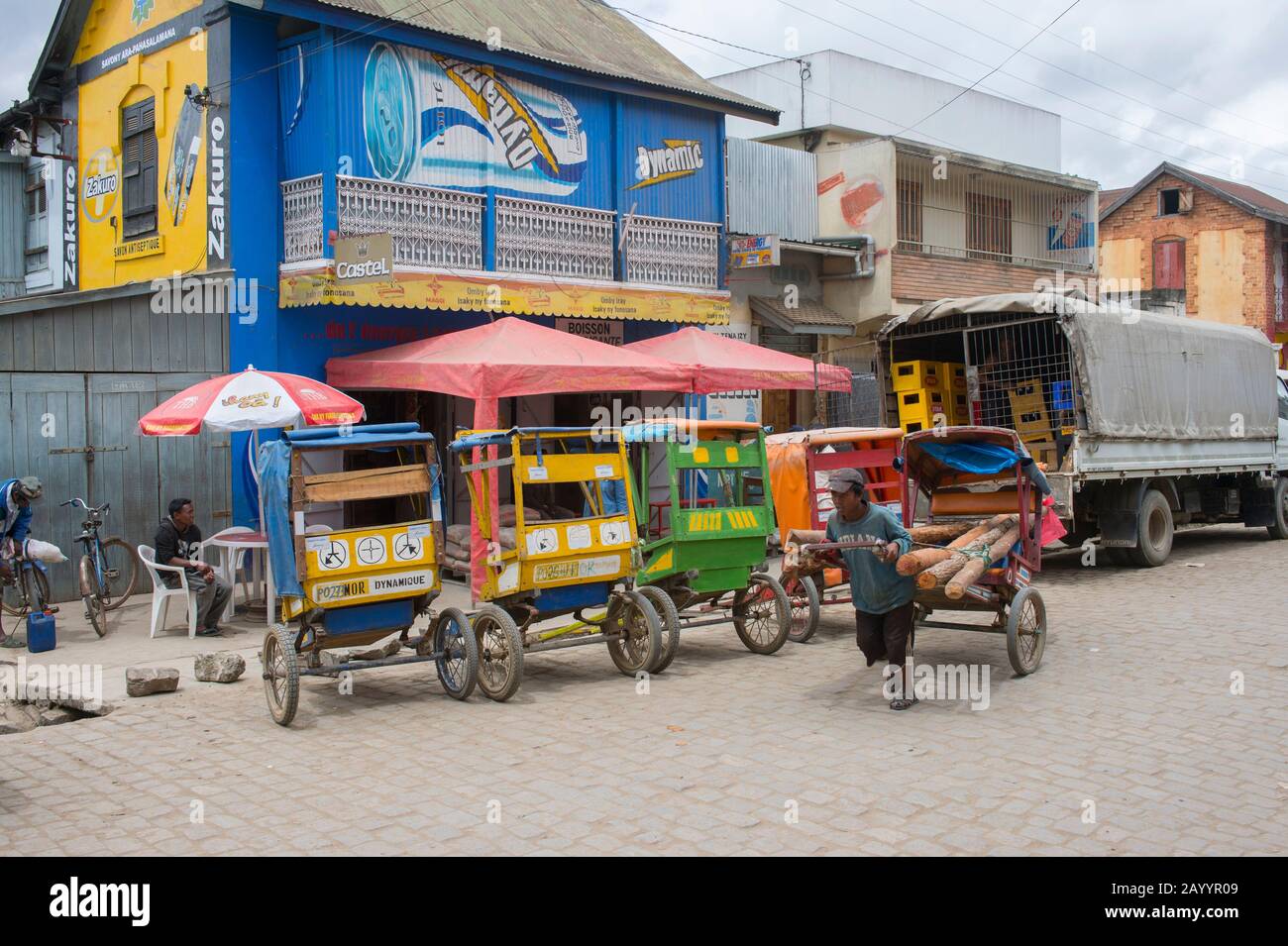 Rickshaws rickshaw madagascar transport hi-res stock photography and ...