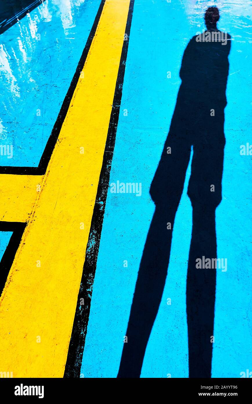 Deep blue line hi-res stock photography and images - Alamy