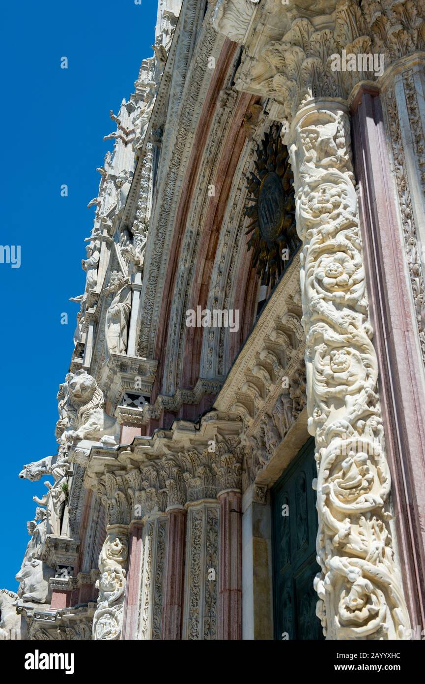 Detail of the Siena Cathedral di Santa Maria, better known as the Duomo ...
