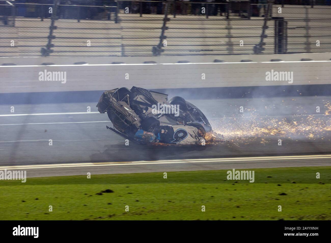 Daytona track finish hi-res stock photography and images - Alamy