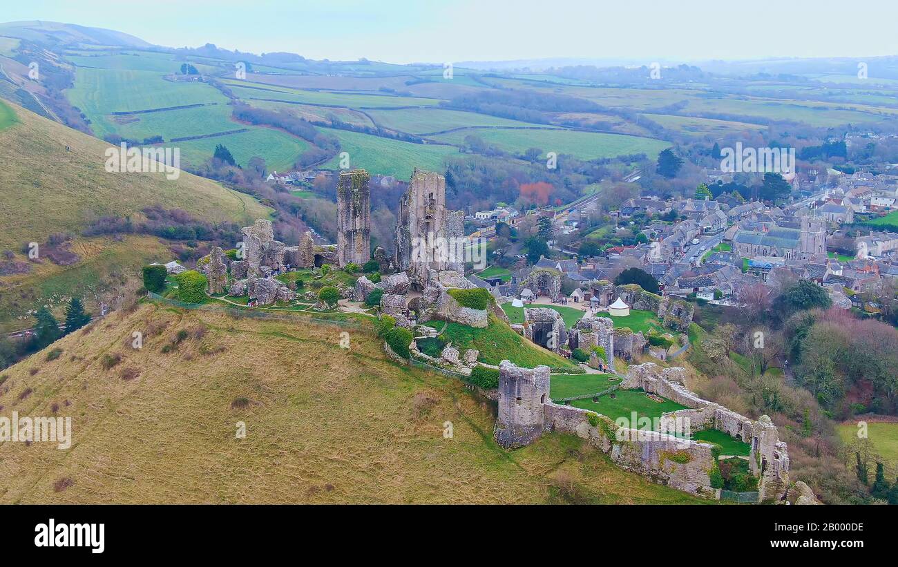 Panoramic view corfe castle hi-res stock photography and images - Alamy