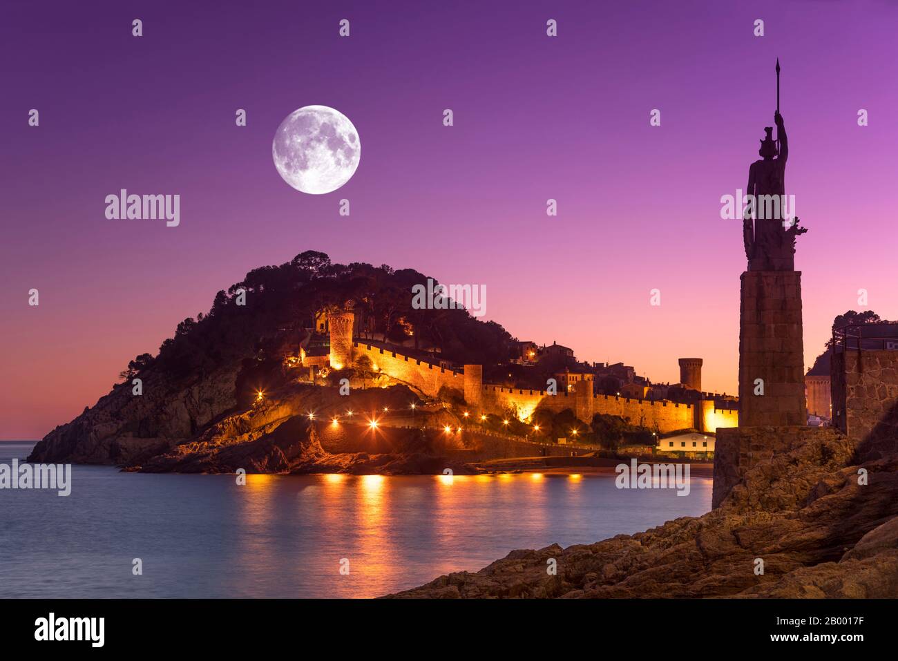 CASTLE OLD TOWN MINERVA STATUE (© FREDERIC MARES 1970) TOSSA DE MAR ...