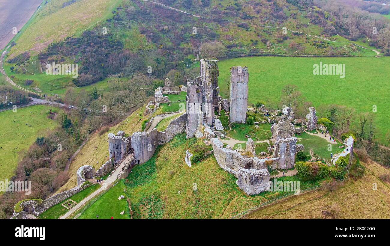 Corfe castle from south hi-res stock photography and images - Alamy